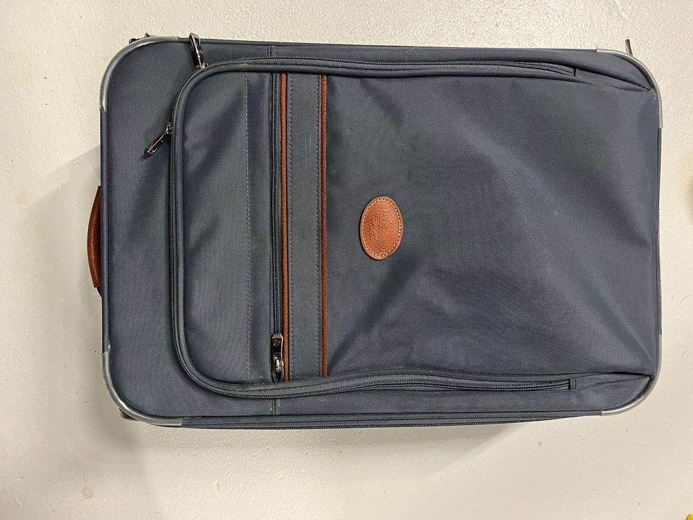 Longchamp Trolley Koffer (Gebraucht) in Neerach für CHF 20 – nur ...