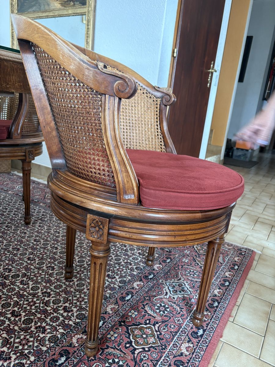 4 Chaises d’époque, style Louis XVI (D'occasion) à Bassins pour CHF 390 ...