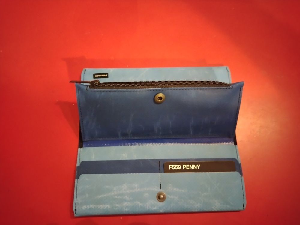 FREITAG F559 PENNY (Gebraucht) in für CHF 59 – mit Lieferung auf ...