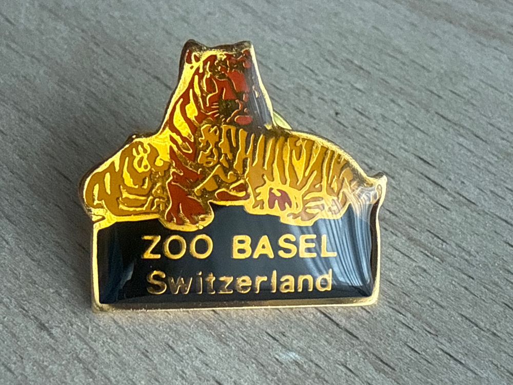 Pin Zoo Basel Switzerland (Gebraucht) in Glattbrugg für CHF 2.1 – mit ...