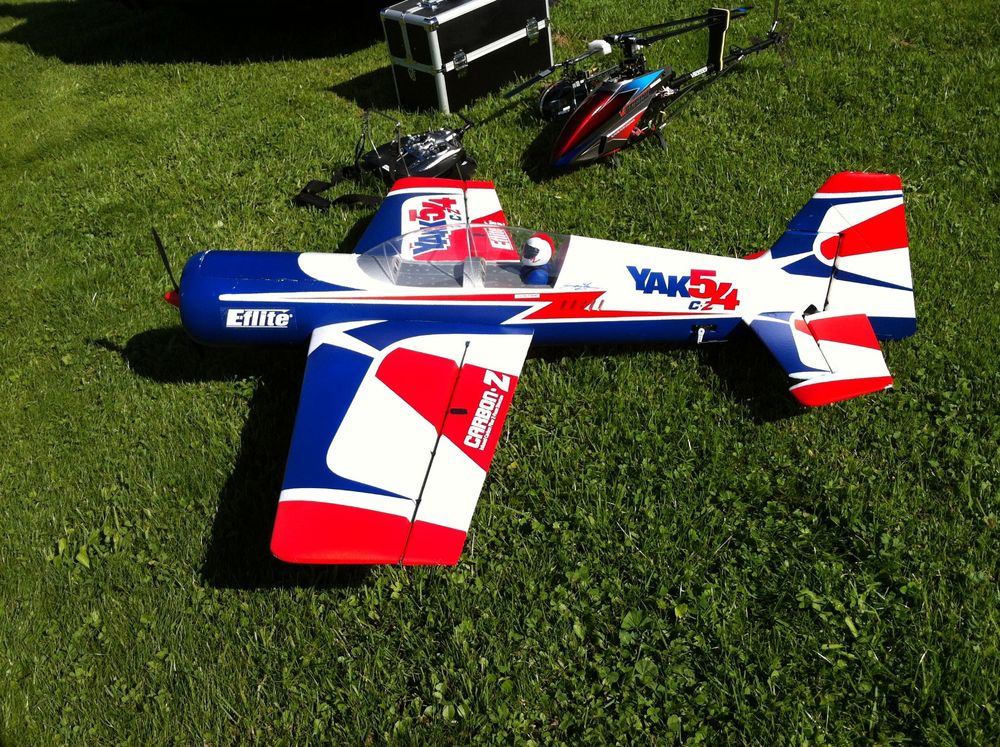 Modellflugzeug Carbon Z Yak 54 E-Flite (Gebraucht) in Koppigen für CHF ...