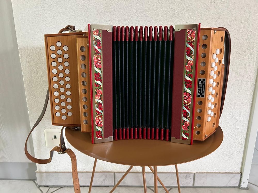 Schwyzerörgeli Rudolf Stalder, 2-chörig, Kirschbaum | Kaufen auf Ricardo