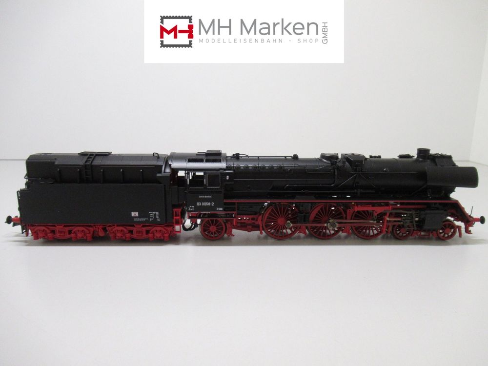 Roco 72205 Dampflok BR03.10 DR DC Analog H0 (Gebraucht) in für CHF 270 ...