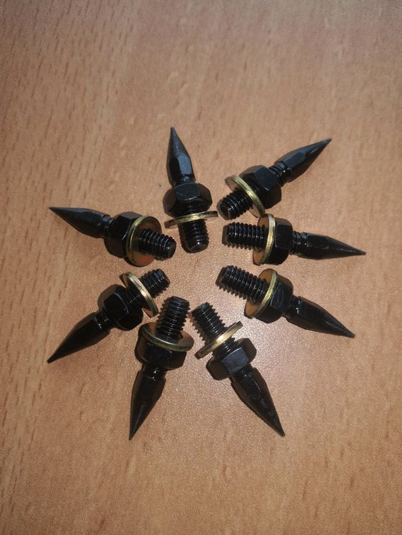 8 Spikes mit M6 Gewinde | Kaufen auf Ricardo
