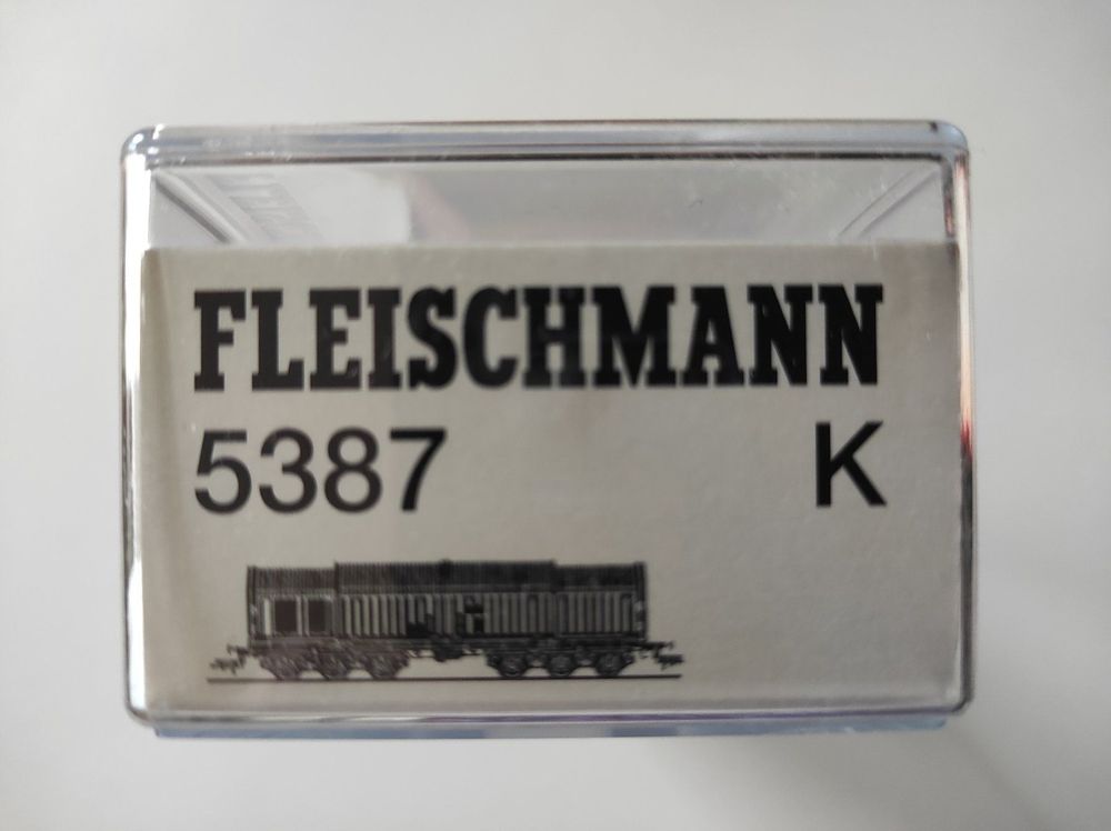 Teleskop-Haubenwagen braun der DB von Fleischmann H0 (Neu und ...
