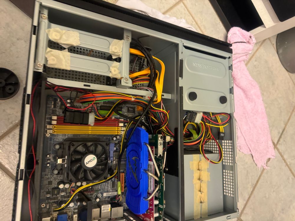 Antec PC Gehause mit hochwertige eingebaute komponenten | Kaufen auf ...