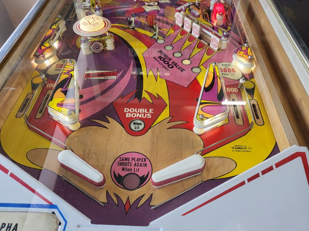 Gottlieb Target Alpha Flipper, top zustand! Mit glocken | Kaufen auf ...