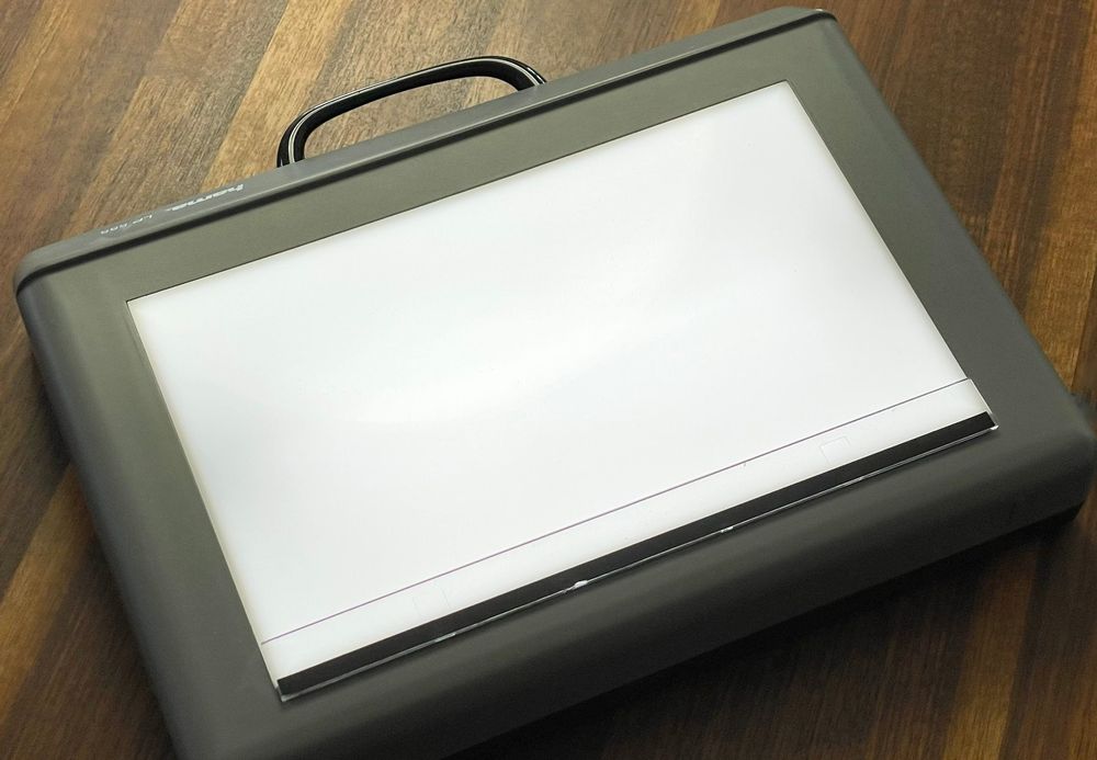 Hama Leuchtpult LP 555 (5000 K) 15x24,5 (Gebraucht) in Bern für CHF 13 ...