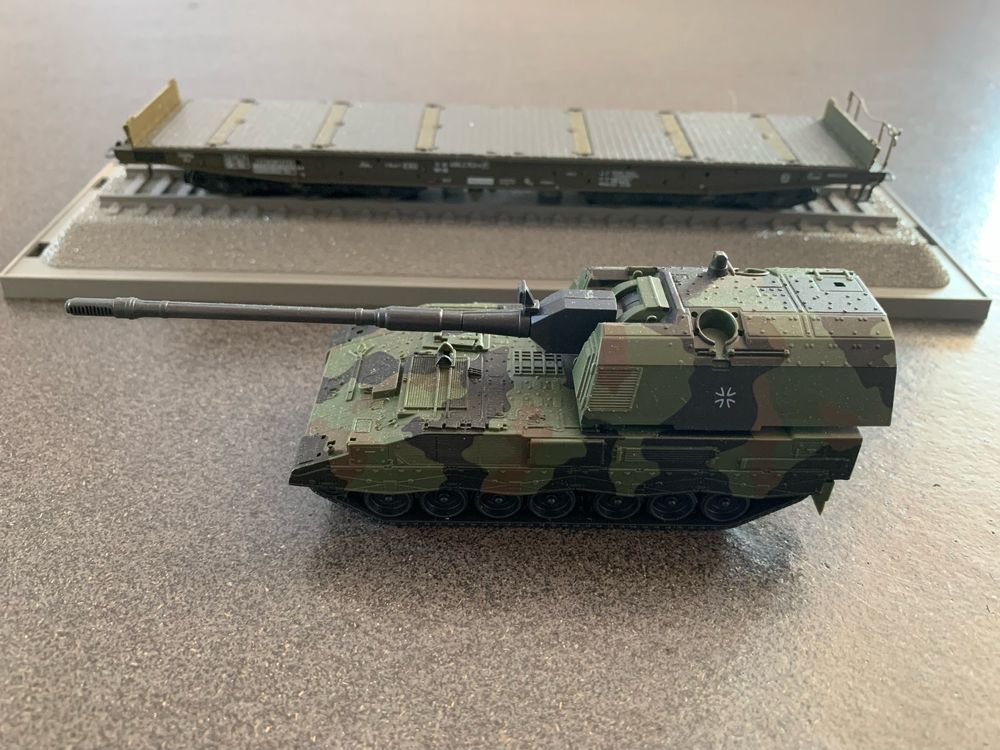 ROCO Nr. 866 MiniTanls Special Samms & PZH 2000 (Gebraucht) in Fribourg ...