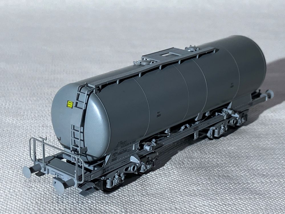 Roco 4 Uacs wagons silo BLS et CFF (Gebraucht) in Le Lieu für CHF 63 ...