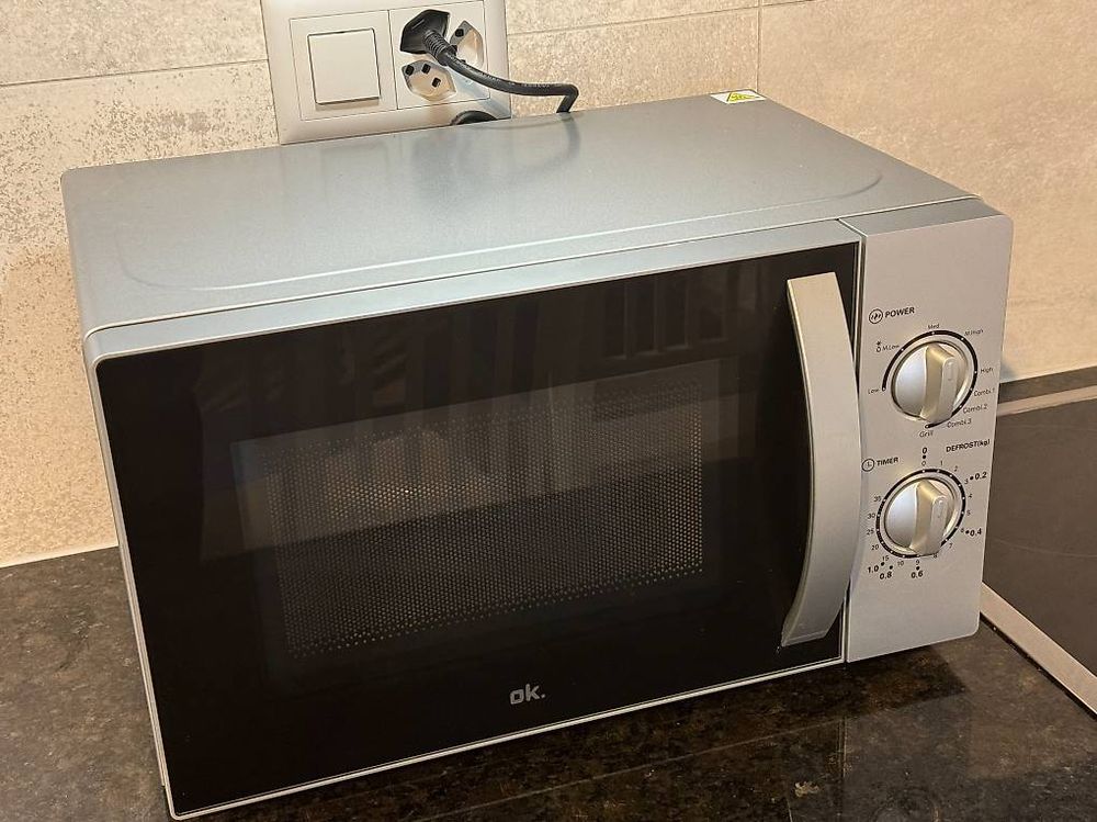 Micro-ondes OK OMW 2221 S, 700W, 20L, grill-décongélation (D'occasion ...