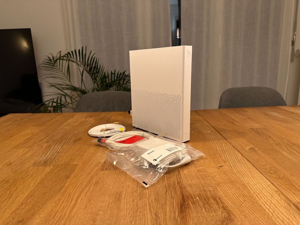 Swisscom Internet-Box 3 | Router | WLAN-Box | Acheter sur Ricardo