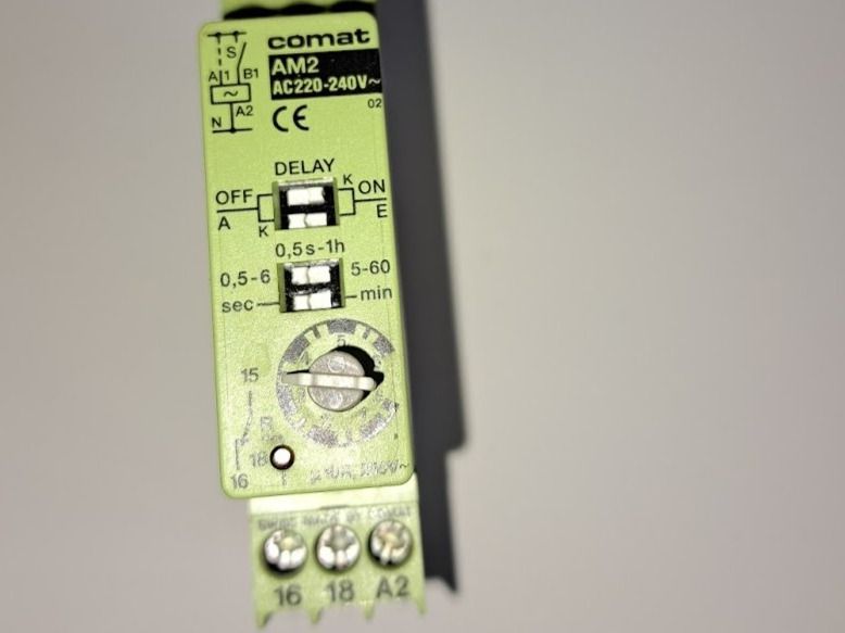 COMAT Zeitschaltrelais AM2 (Gebraucht) in Sargans für CHF 8 – mit ...