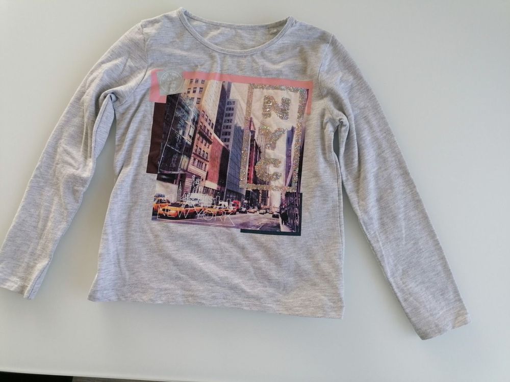 SEHR GUTER ZUST: Girl Shirt GLITZER-PAILL 128 | Kaufen auf Ricardo