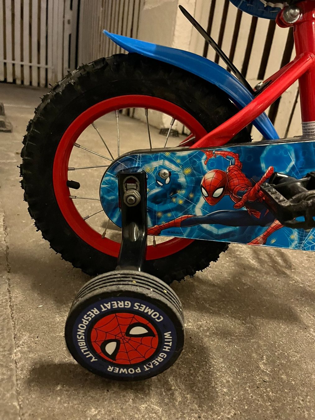 Vélo enfant Spider-Man – Très bon état (D'occasion) à Genève pour CHF ...