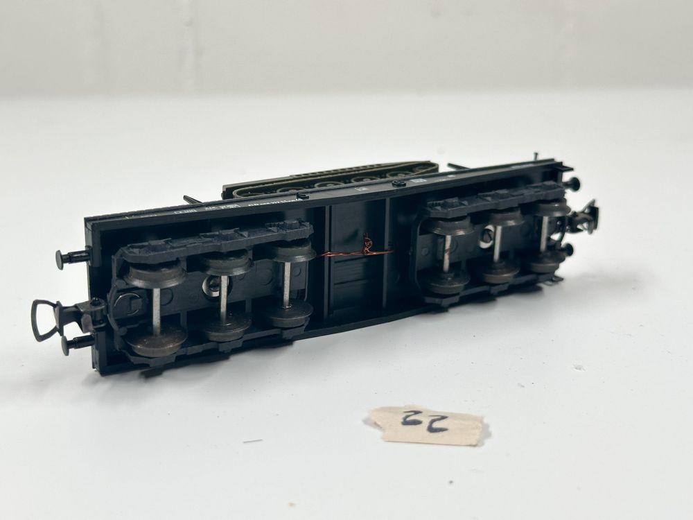 Militär Zugmodell mit Panzer auf Waggon, Spur H0, (Gebraucht) in Zürich ...