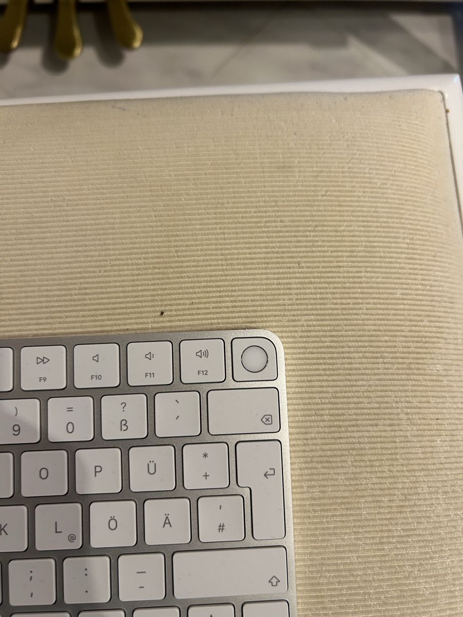 Magic Keyboard mit Touch ID (Gebraucht) in Bellikon für CHF 35 – mit ...