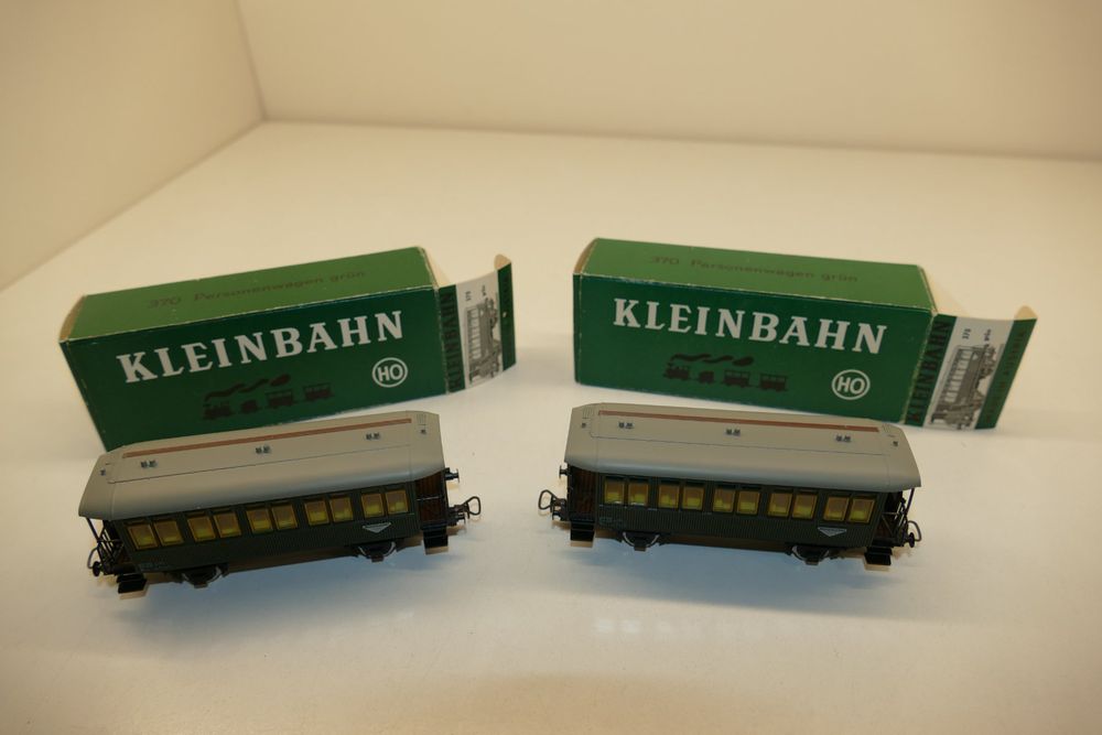 Kleinbahn H0: 2xPersonenwagen grün (Neu (gemäss Beschreibung)) in ...