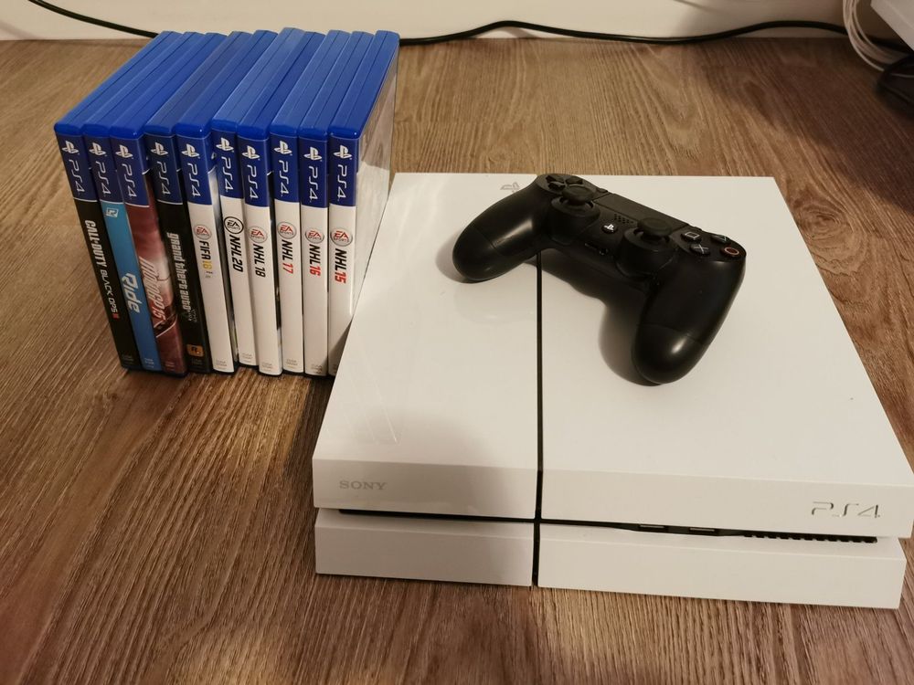 Vendo PS4 e giochi (Gebraucht) in S. Antonino für CHF 230 – mit ...