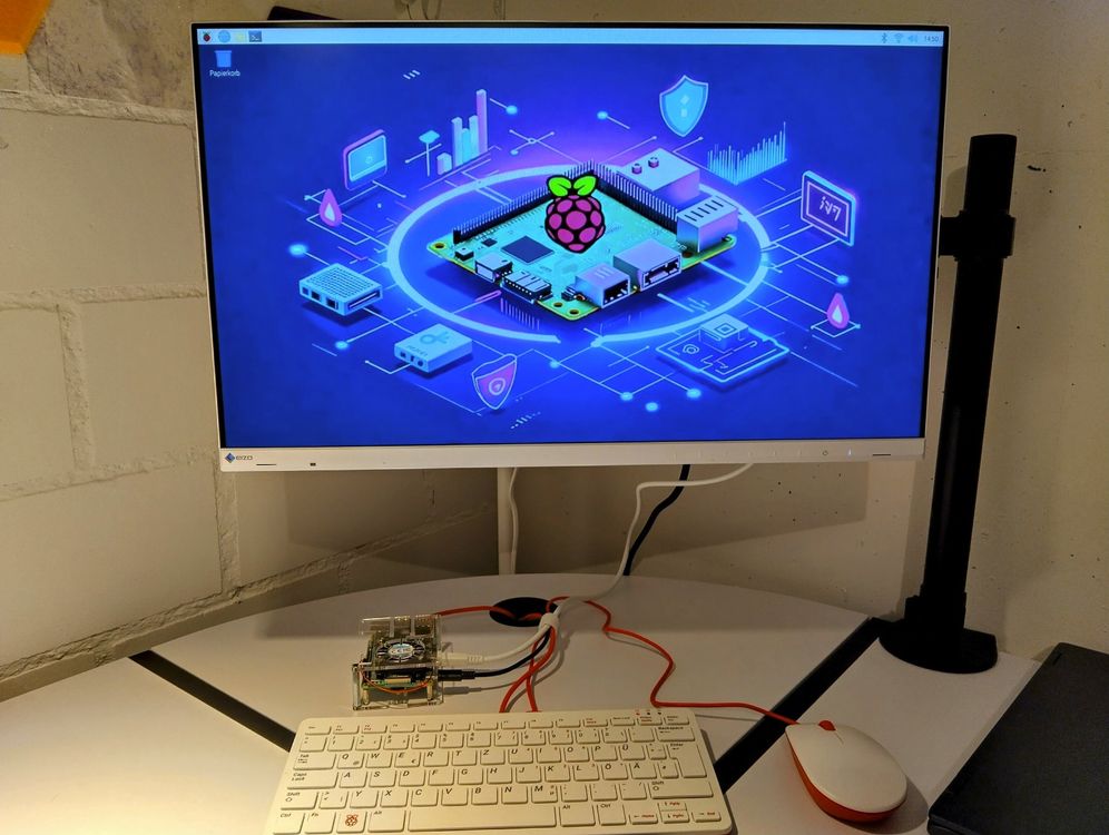 Raspberry Pi Komplettset inkl. Monitor und Tischhalterung | Kaufen auf ...