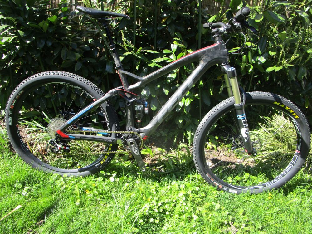 Felt Decree Voll Carbon 27,5" Fully MTB Gr.M NP9900.- (Gebraucht) in Ottikon für CHF 1700 – nur ...