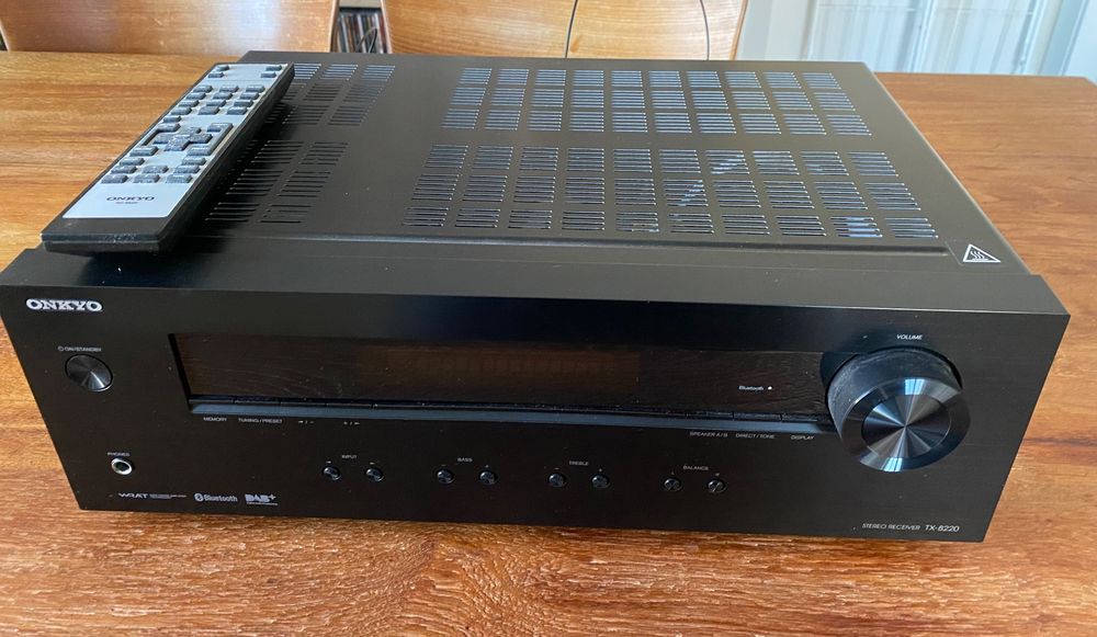 ONKYO TX-8220 Stereo-Receiver (2 Kanäle) (Verstärker) (Gebraucht) in Zürich für CHF 175 – nur ...