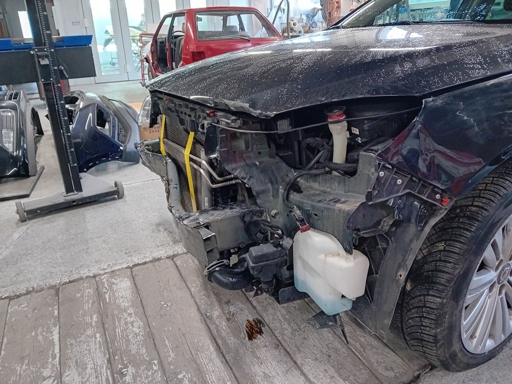 Opel Insignia A 2.0D 4x4 Unfall (Defekt) in Escholzmatt für CHF 1071 ...