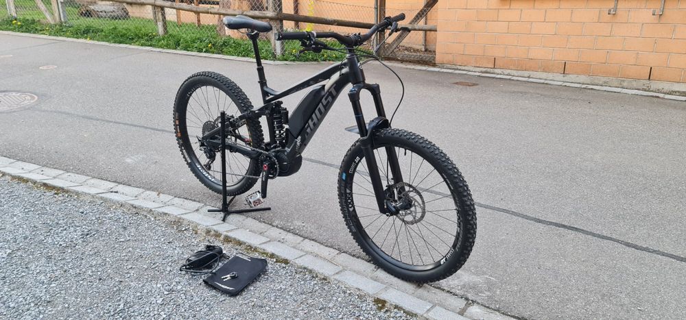 Ghost Hybrid SL AMR Fully Elektrovelo 2019 Gr. M, 2400 km (Gebraucht ...
