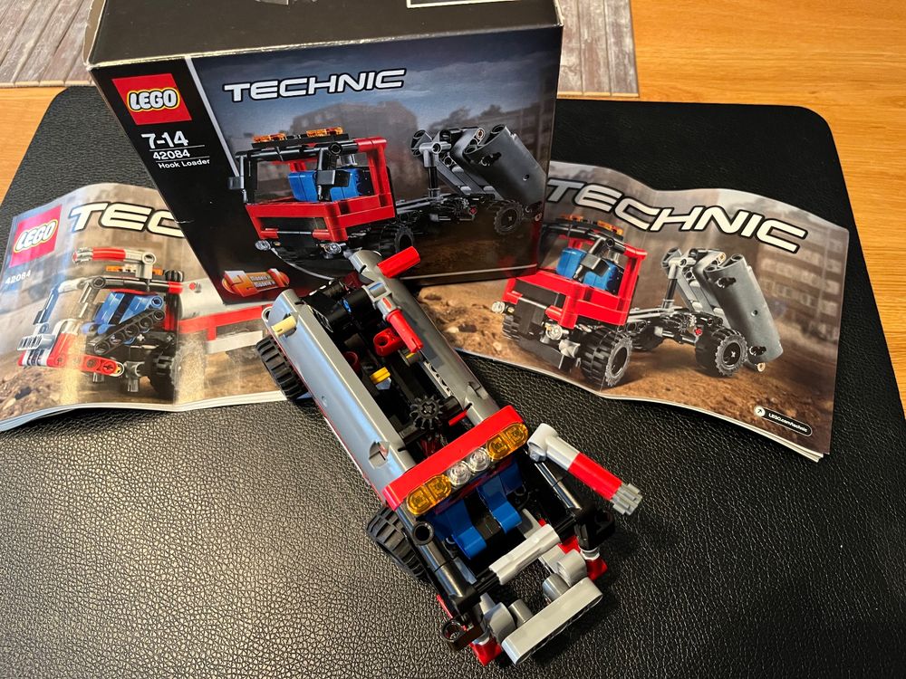 Lego Technic 42084 Hook Loader / Feuerwehrauto 2 in 1 (Gebraucht) in ...