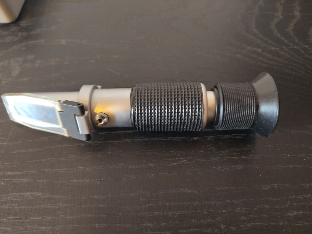 Handrefraktometer (Gebraucht) in Basel für CHF 50 – mit Lieferung auf Ricardo kaufen