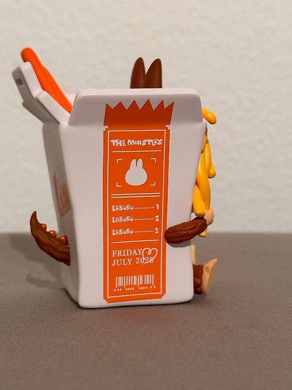 Pop Mart Labubu - Die Monster Wacky Mart-Serie Chow Mein (Gebraucht) in ...