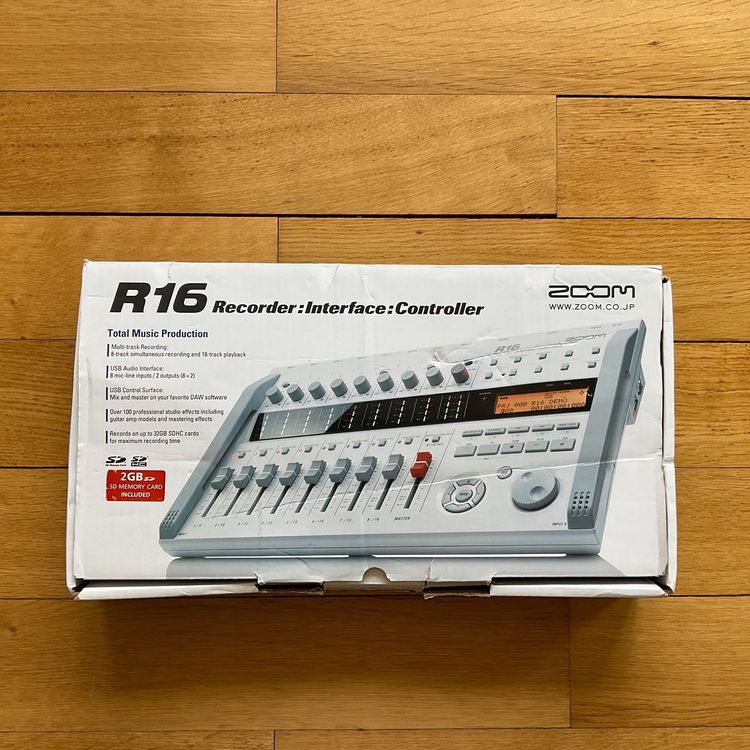 Zoom R16 Recorder Interface Controller (Gebraucht) in Zürich für CHF ...