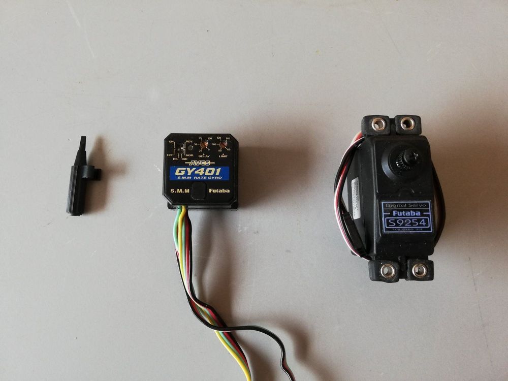 Futaba Kreisel GY-401 + Servo S9254 | Kaufen auf Ricardo