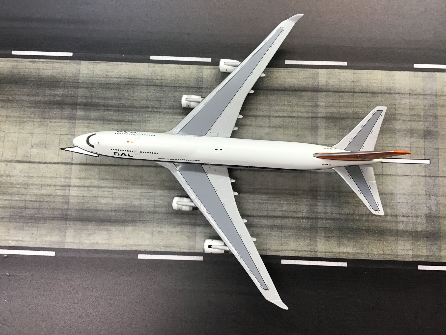 SAA Boeing 747-200 Modellflugzeug - 1:500 Sammlerstück (Neu (gemäss ...