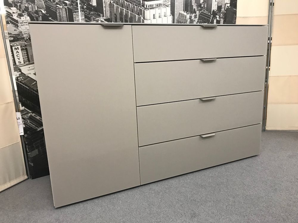 Sideboard Kommode JUTZLER Glas Nougat matt 135 x 88 cm (Neu (gemäss ...