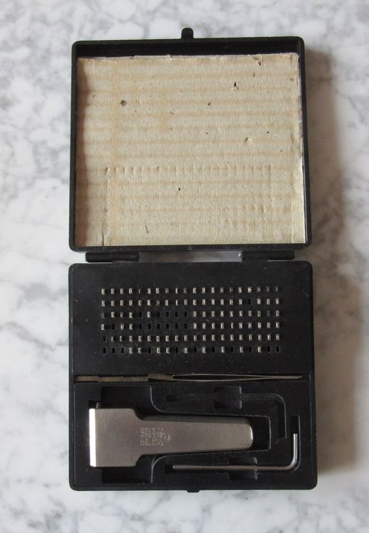 Buchstaben Zahlen Hand Schlag-Stanz Set Pryor Sheffield (Gebraucht) in ...