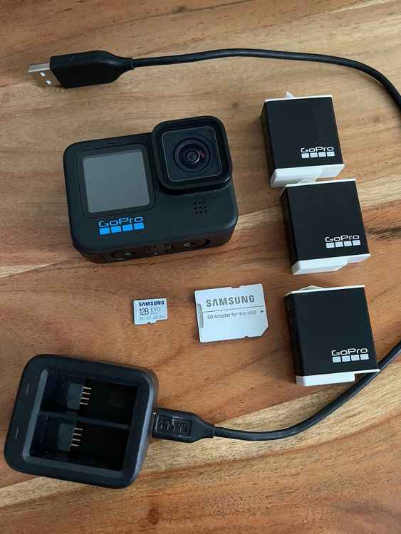 GoPro Hero11 inkl. 128 GB MicroSDXC-Karte und Zubehör | Kaufen auf Ricardo