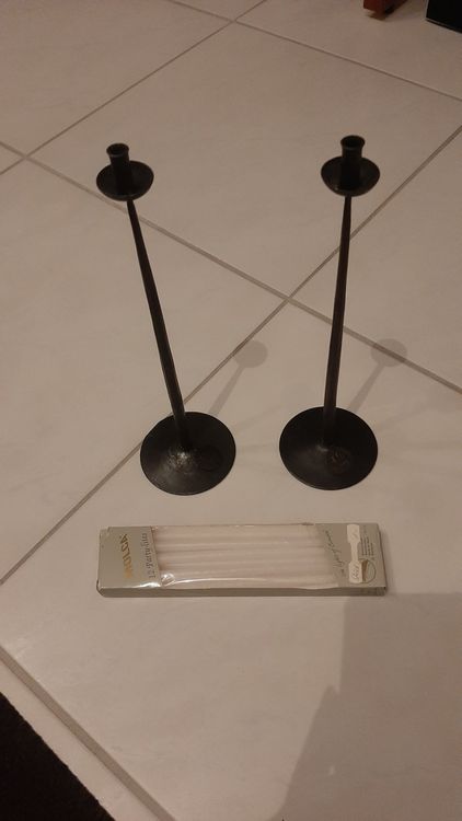 K..81 R) 2er Set Tischkerzenständer mit Dünnen Kerzen inkl. | Kaufen auf Ricardo