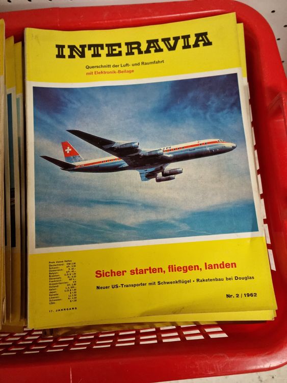 INTERAVIA Flugzeugmagazine usw.. (Gebraucht) in Trachslau für CHF 33 ...