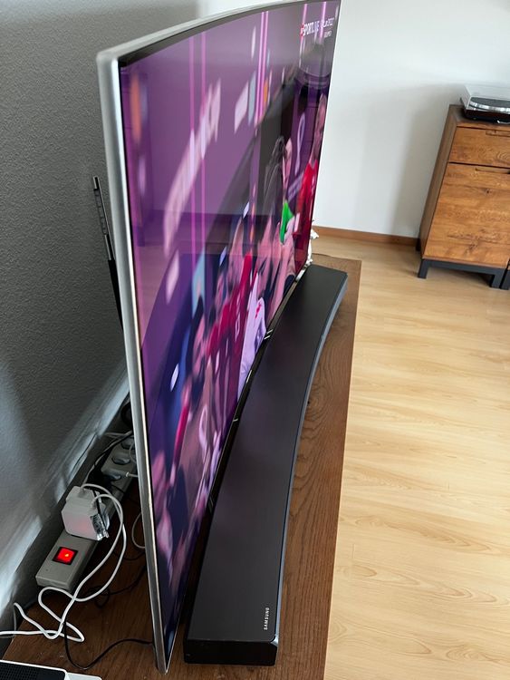 Samsung Curved TV 55" (Gebraucht) in Zürich für CHF 36 – nur Abholung ...
