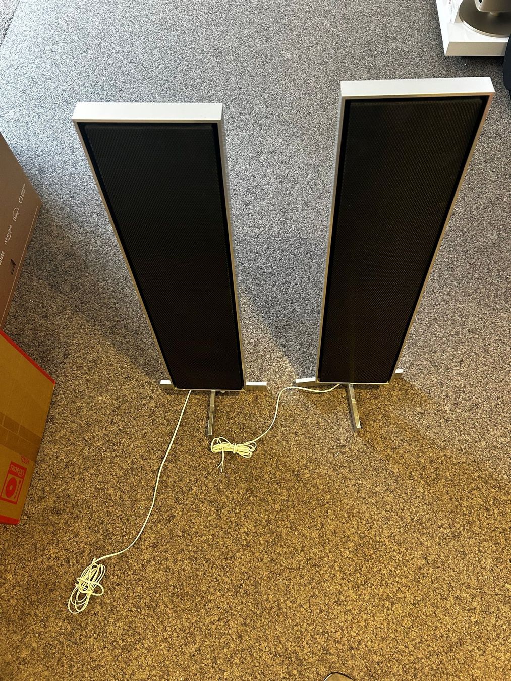 Reference ID Speaker Loewe Alu Silver (Gebraucht) in Meilen für CHF 80 – nur Abholung auf ...