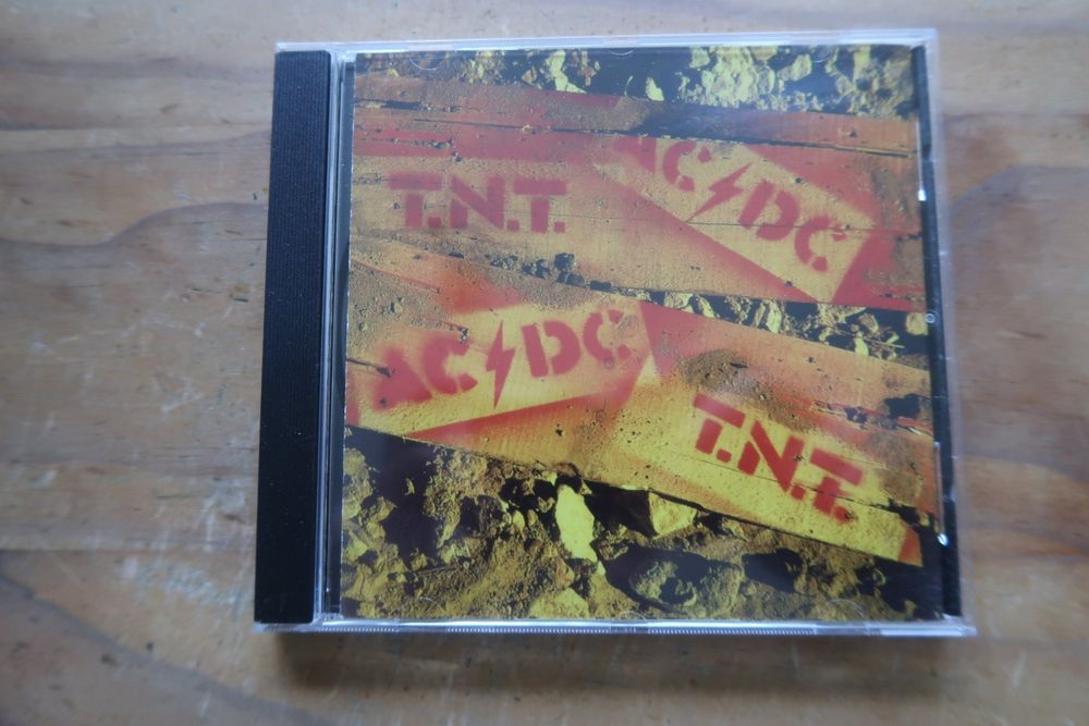 AC/DC - T.N.T. - rare australische Version - CD (Gebraucht) in für CHF ...