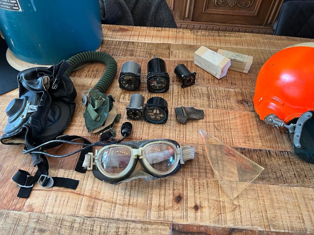 MiG 21 Helm, kalter Krieg, russischer Pilotenhelm (Gebraucht) in ...