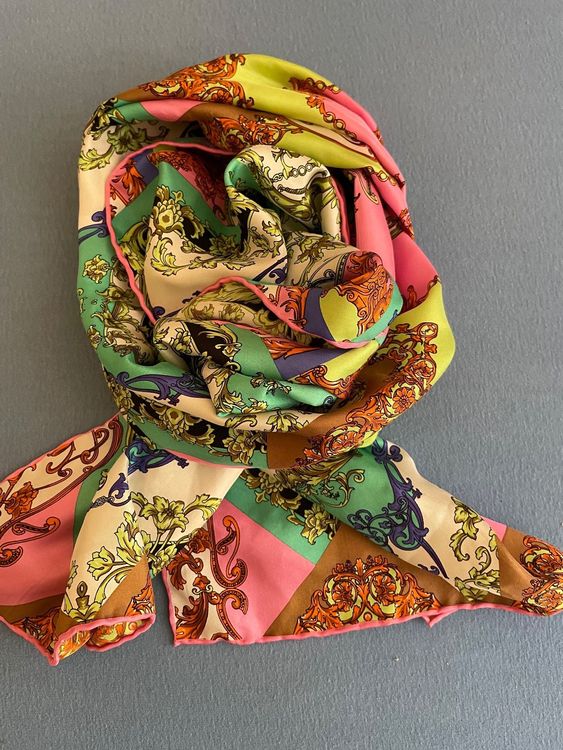 CODELLO Seidenfoulard (Gebraucht) in für CHF 15 – mit Lieferung auf ...