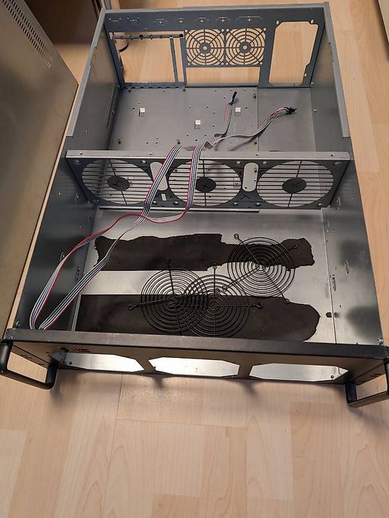 Intertech IPC 4F28 + Rails (Gebraucht) in Zürich für CHF 50 – nur ...