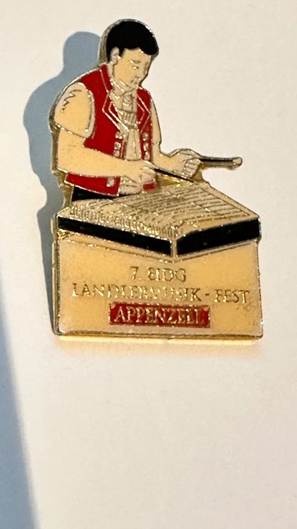 Appenzeller Musiker Pin (Gebraucht) in Gutenswil für CHF 4 – mit Lieferung auf Ricardo kaufen