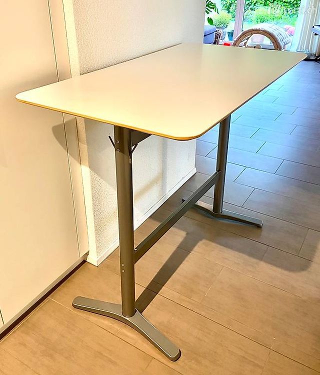 Bartisch/ hoher Tisch weiss von Ikea (Gebraucht) in Olten für CHF 5 ...