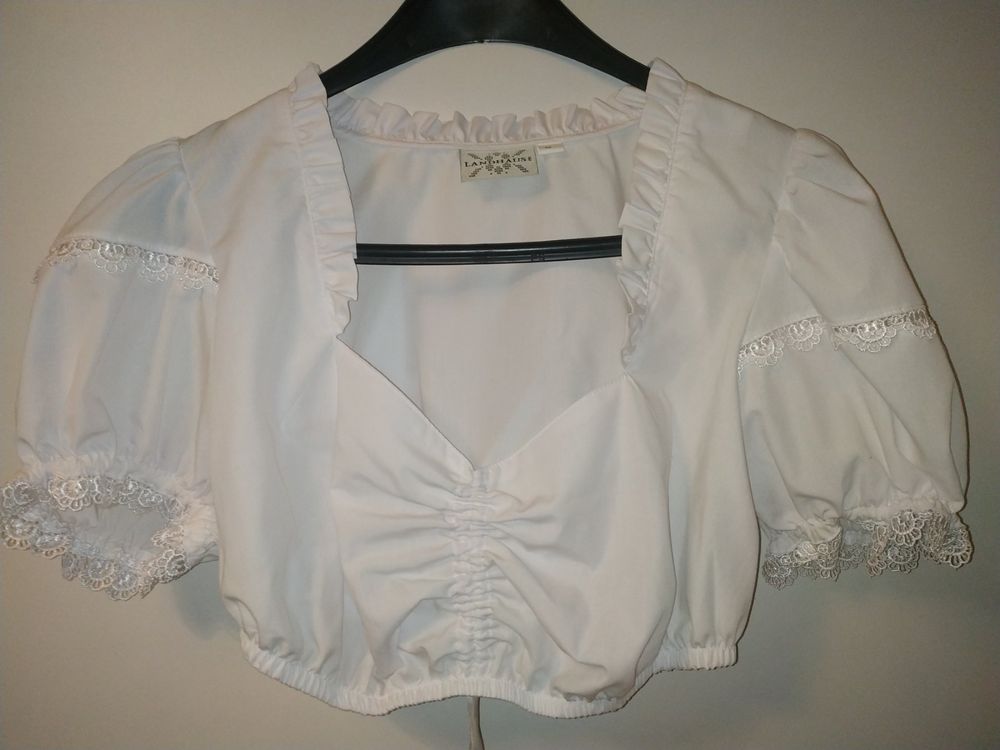 Dirndlbluse Gr. 40 (Neu (gemäss Beschreibung)) in Wangs für CHF 21 – mit Lieferung auf Ricardo ...