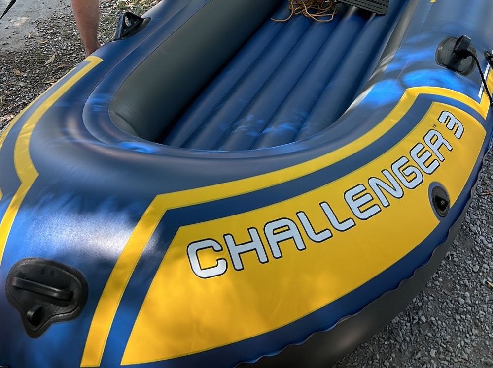 Intex CHALLENGER 3 Set schlauchboot gummiboot nur 1x benutz (Gebraucht ...
