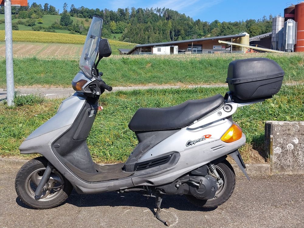 Yamaha XC 125 T 125 ccm 4 T 4LA Roller Scooter (Defekt) in Schleitheim ...